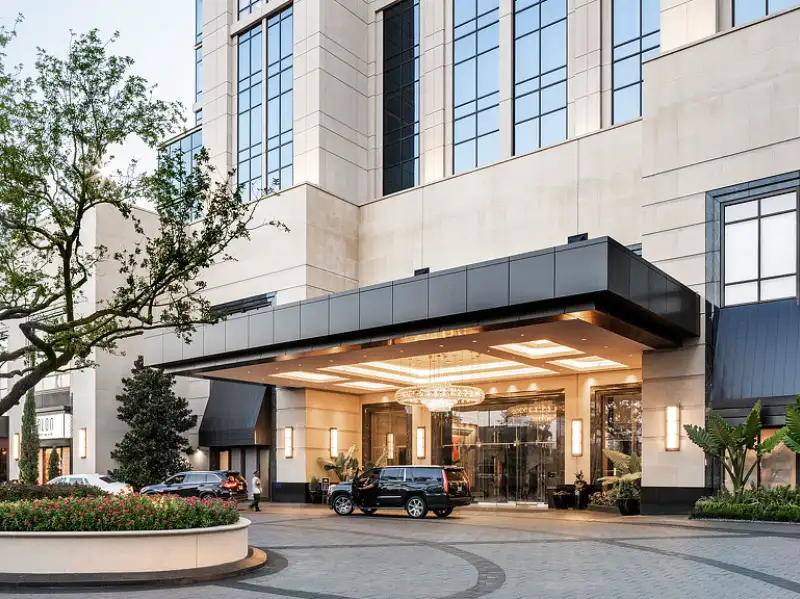 Houston Airport to The Post Oak Hotel - Limo & Black Car Service